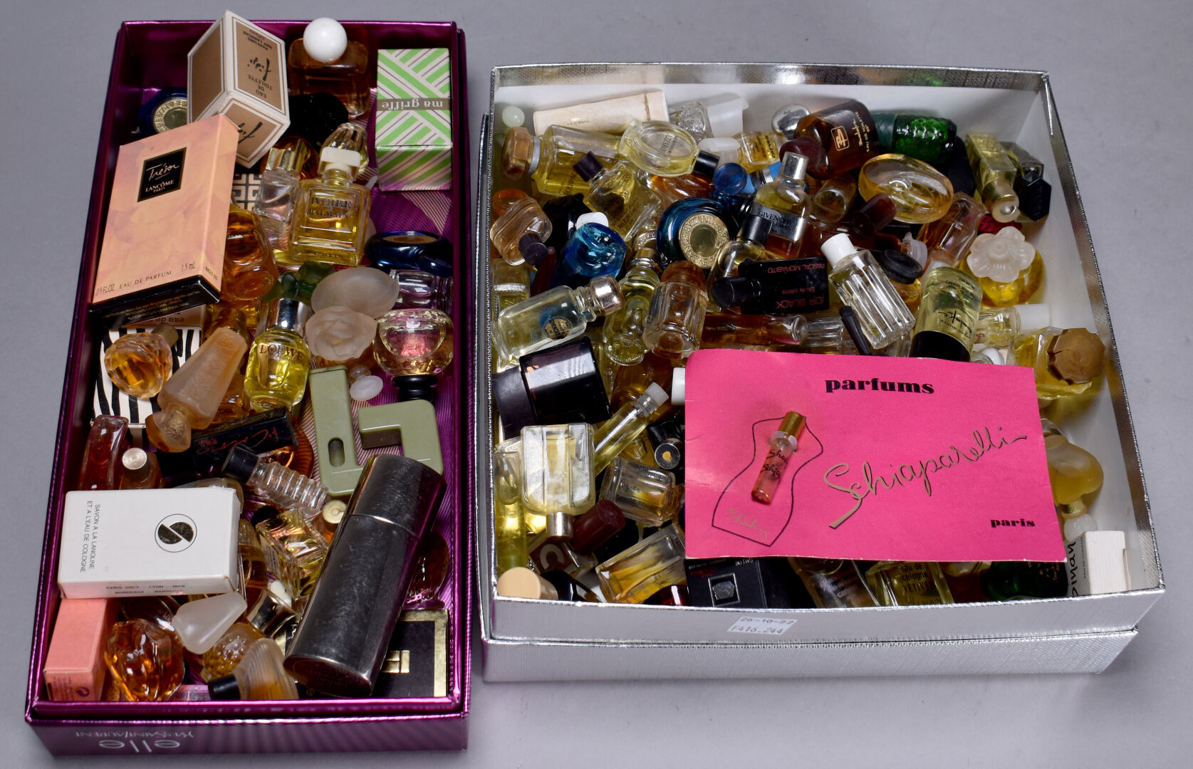 DIVERS PARFUMEURS - (Années 1990) Assortiment d'environ 70 diminutifs ...