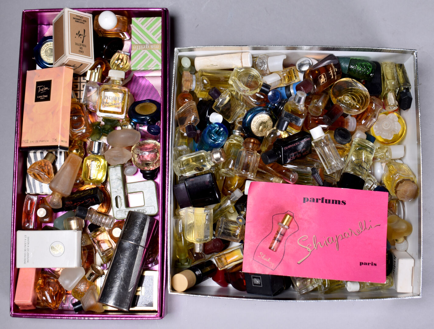 DIVERS PARFUMEURS - (Années 1990) Assortiment d'environ 70 diminutifs ...