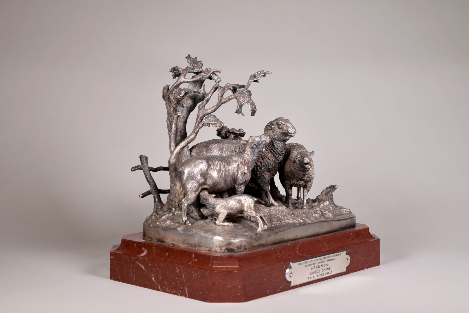 Émile FROMENT-MEURICE (1837 - 1913). Groupe en bronze argenté ciselé ...