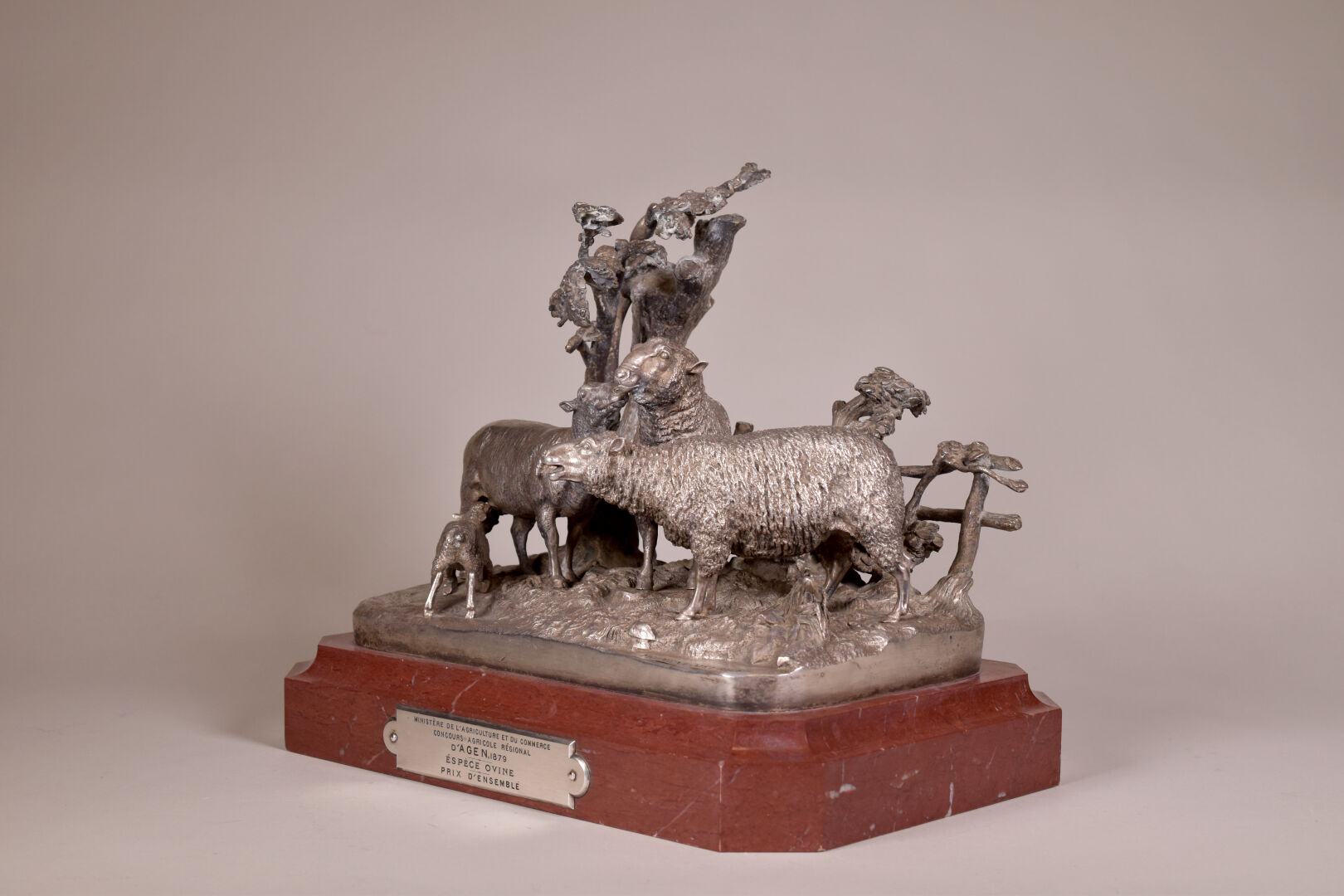 Émile FROMENT-MEURICE (1837 - 1913). Groupe en bronze argenté ciselé ...