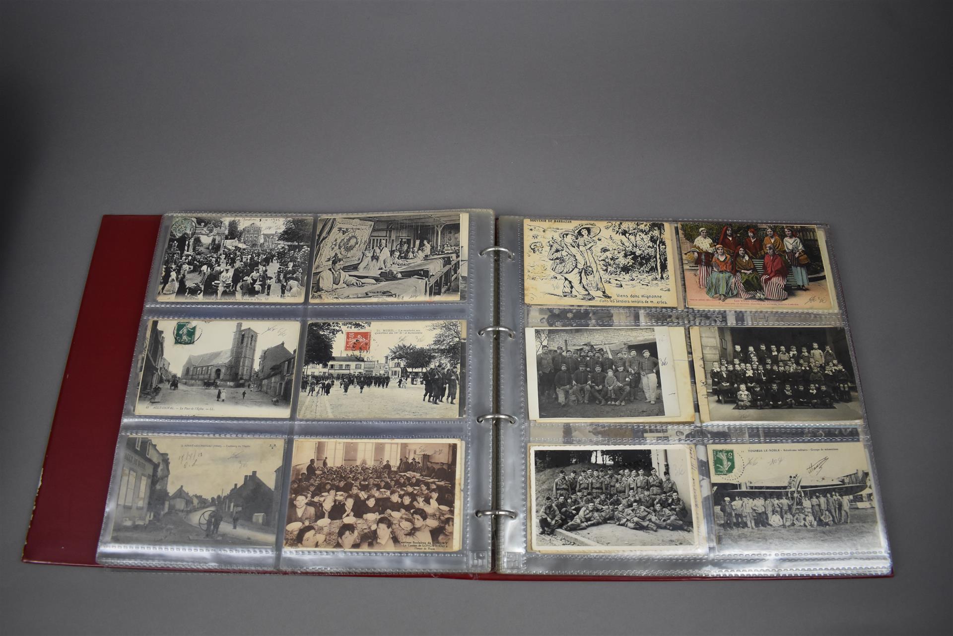 Ensemble de 5 albums de cartes postales, thèmes divers. - Enchères ...