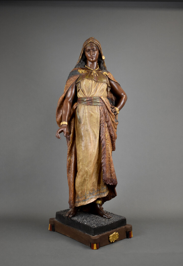 Friedrich GOLDSCHEIDER (1845 - 1897). Orientale debout « Alba » en ...
